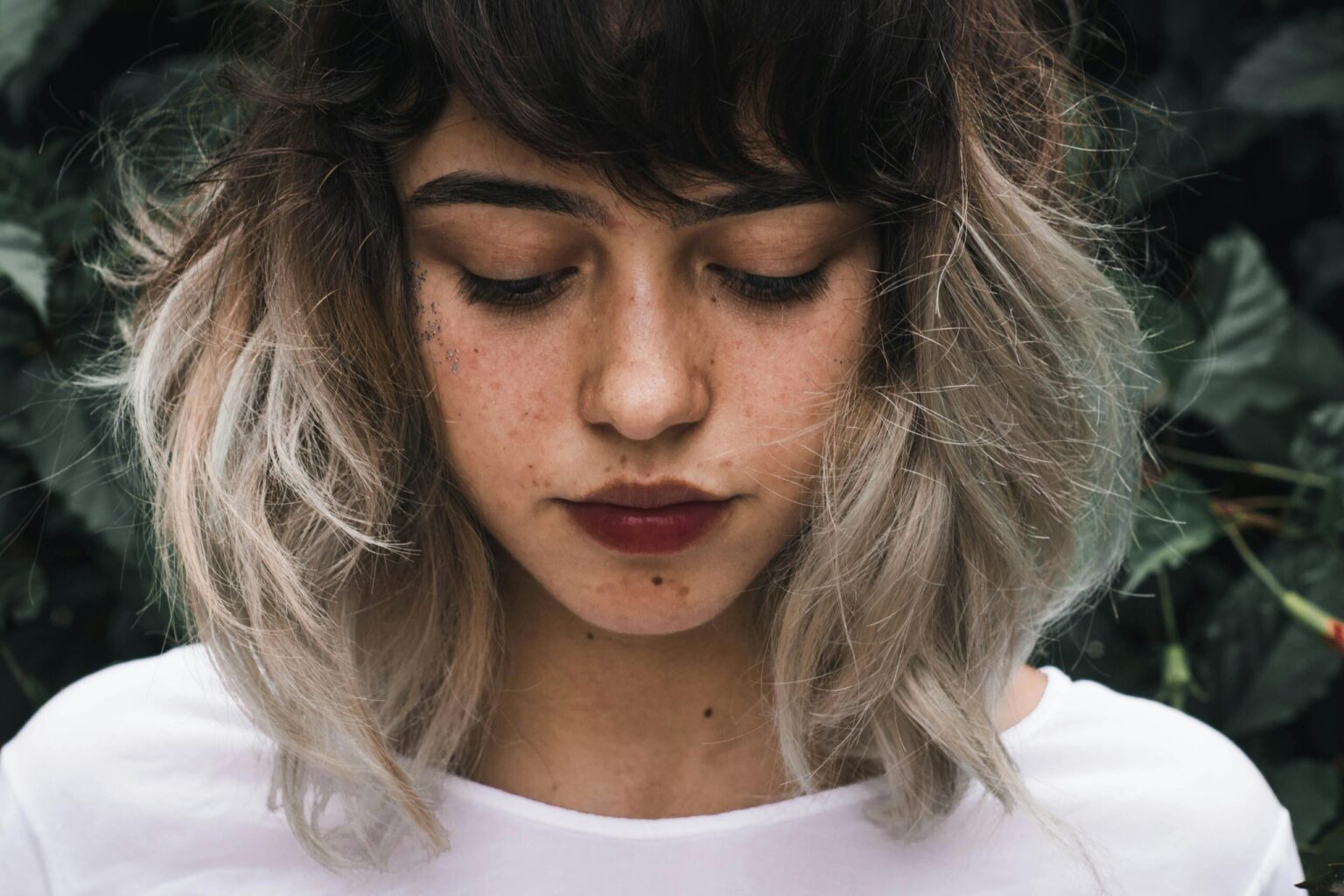 Frisuren mittellang: Trends und Tipps für deinen perfekten Haarschnitt ...